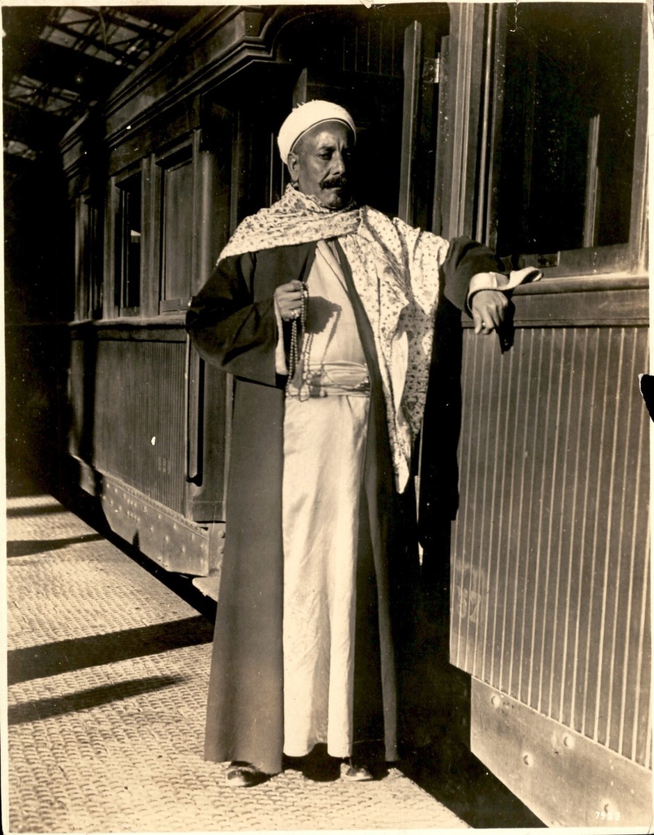 The Egyptian Jilbab: From Pharaohs to Fashion, A 5,000-Year Style ...